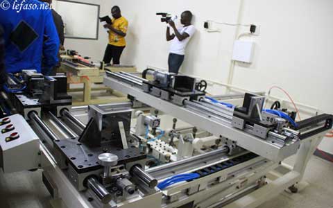 Energie solaire : la solution SPeedtech Energy en marche au Burkina ...