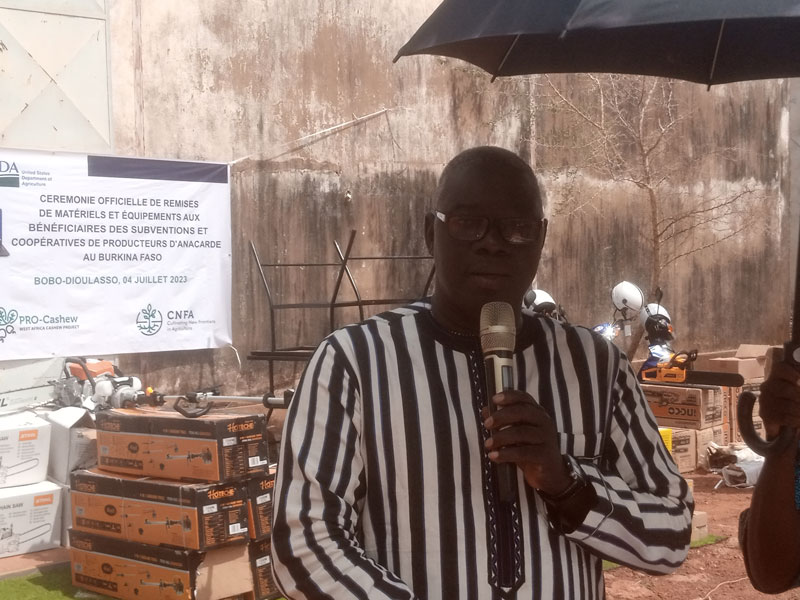 Filière anacarde dans les Hauts-Bassins : PRO-Cashew offre du matériel ...