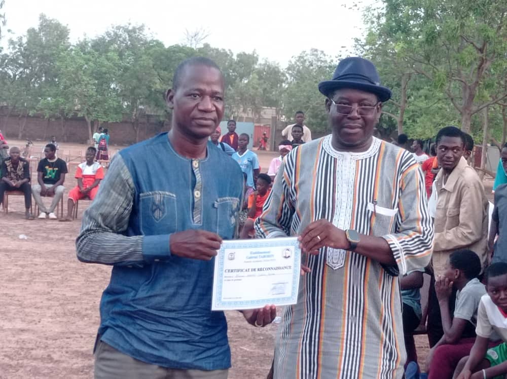 Burkina/Football : L'Établissement Gabriel Taborin de Saaba remporte la ...