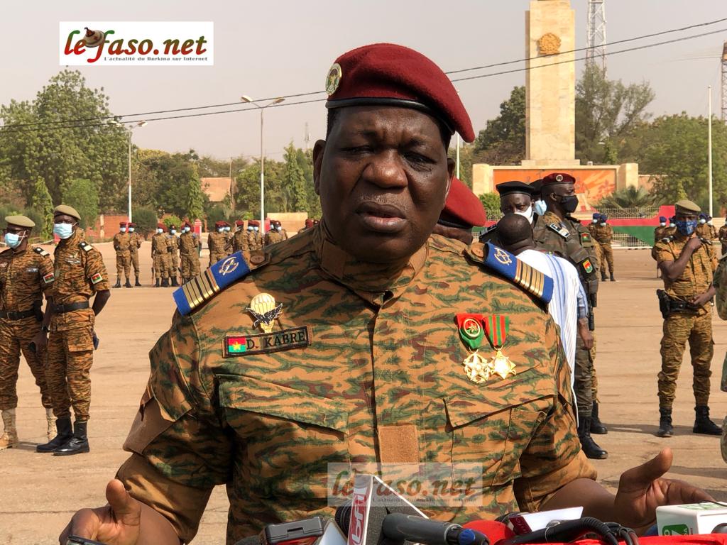 Etat-major général des armées : Le colonel-major David Kabré prend le ...