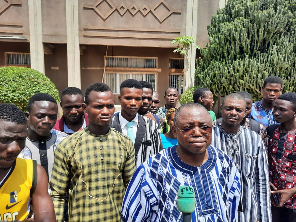 Burkina/Gaoua : Le ministre de l’enseignement supérieur échange avec ...