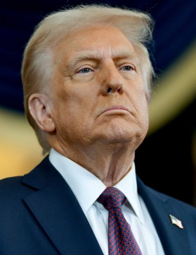 USA : Le président Donald Trump étend les restrictions totales d’entrée ...