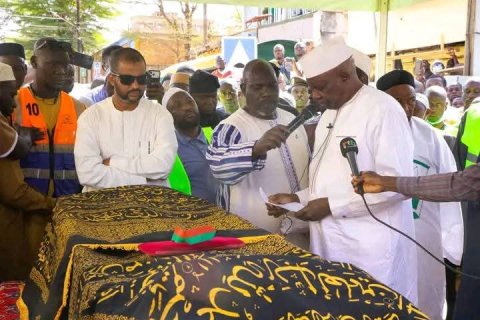 Religion : Le grand imam El hadj Aboubacar Kassoum Sana conduit à sa ...