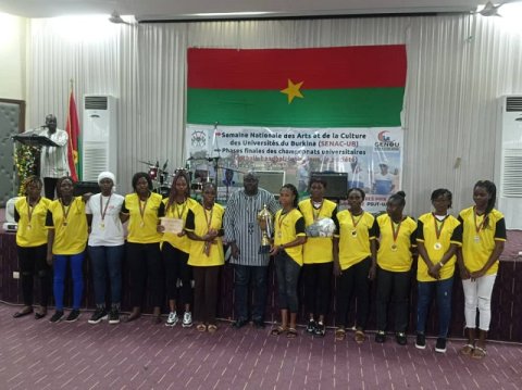 Compétitions universitaires en art et culture : L'université Norbert ...